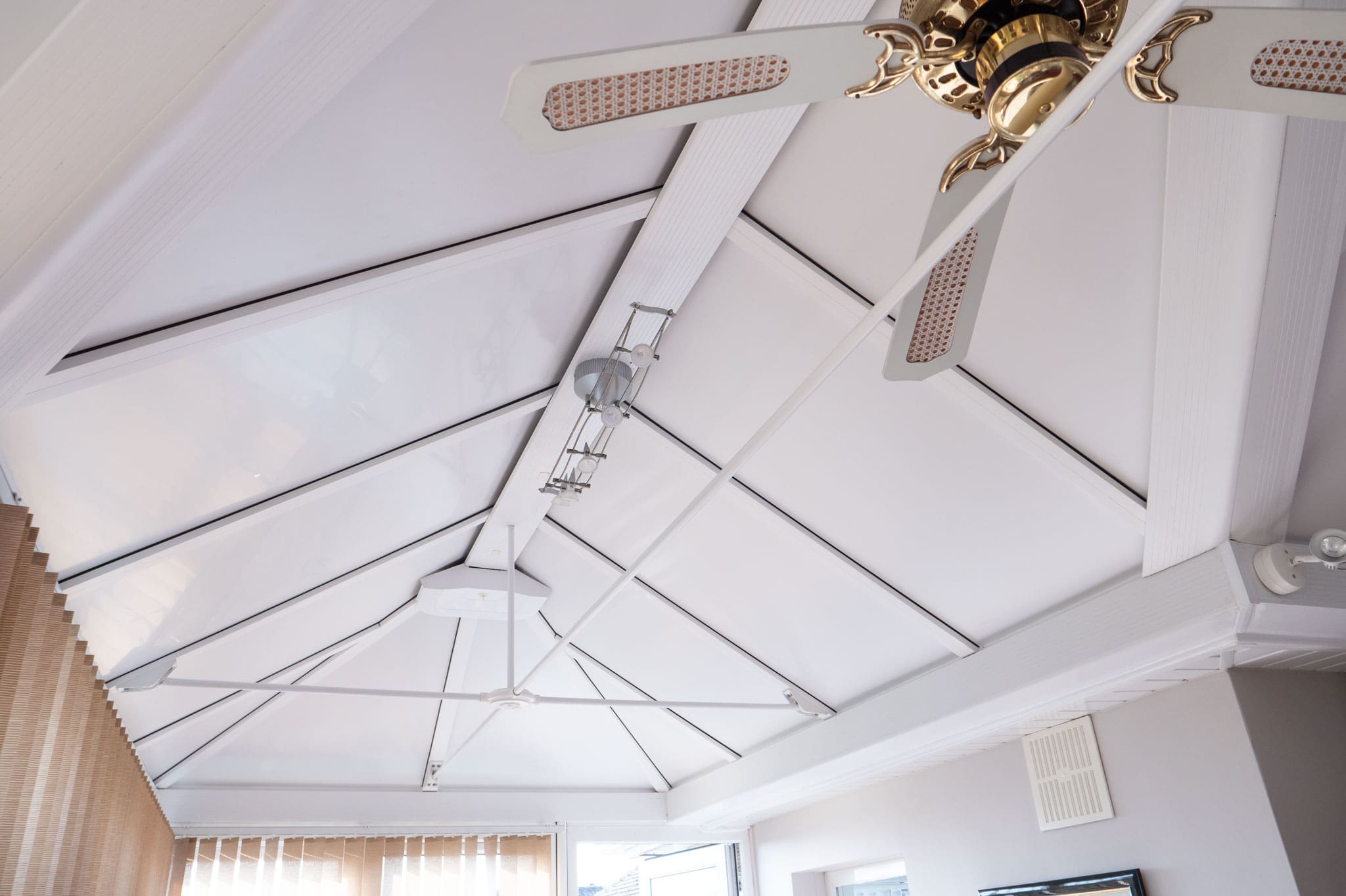 CosyPanels Alternative to Tiled Roof - CosyPanels